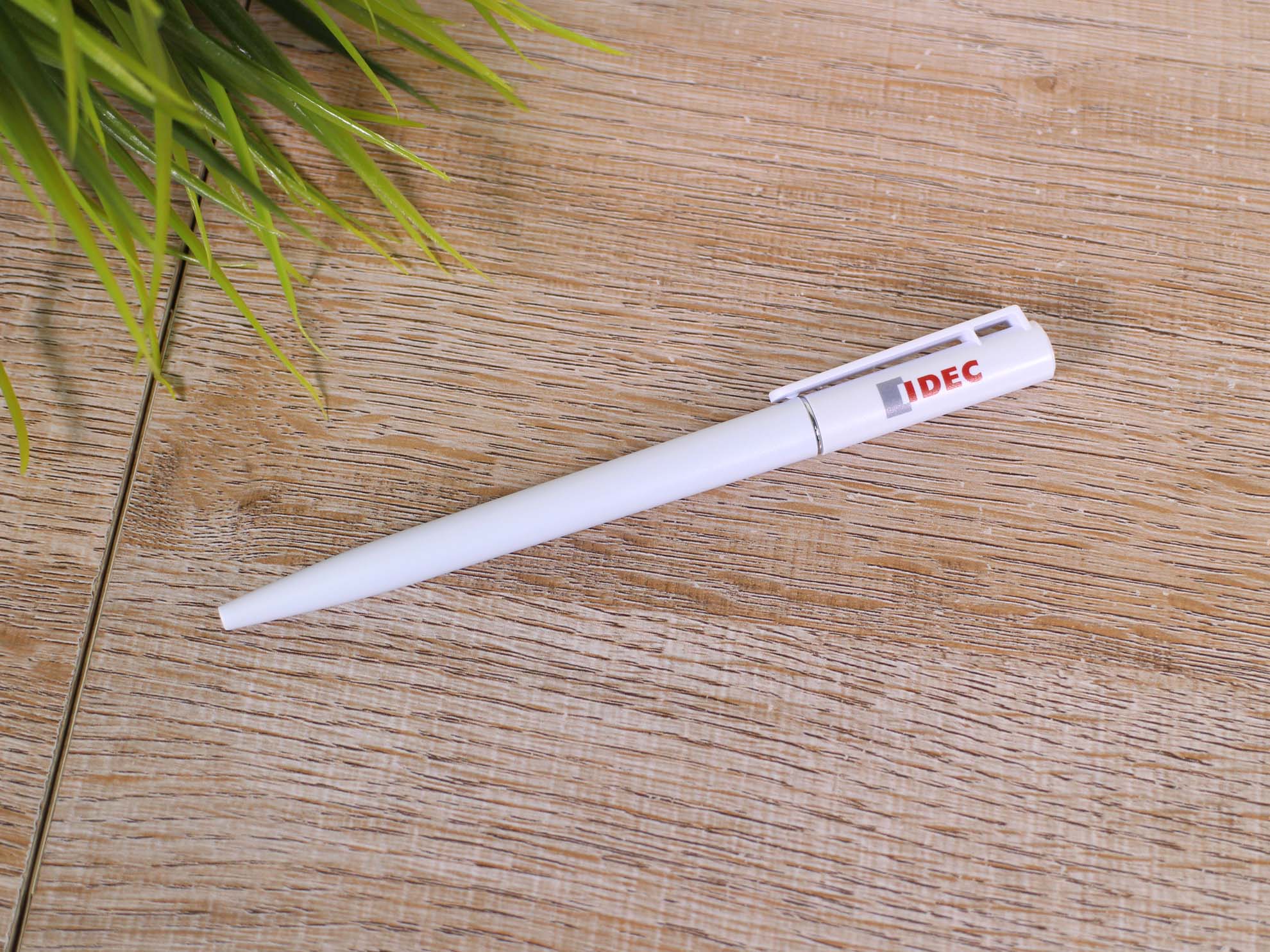 PP-47WH ปากกาลูกลื่น พิมพ์โลโก้ ⋆ Grand Premium | Gift and Premium provider